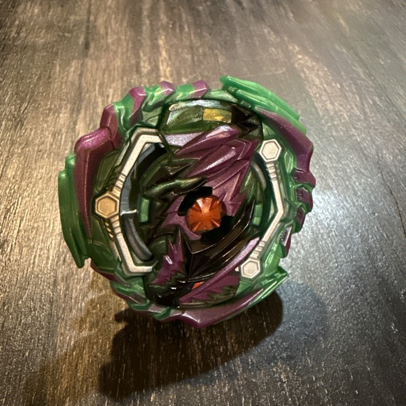Hasbro | Toys | Beyblade Burst Rise Hyper Sphere Hasbro Monster Devolos ...